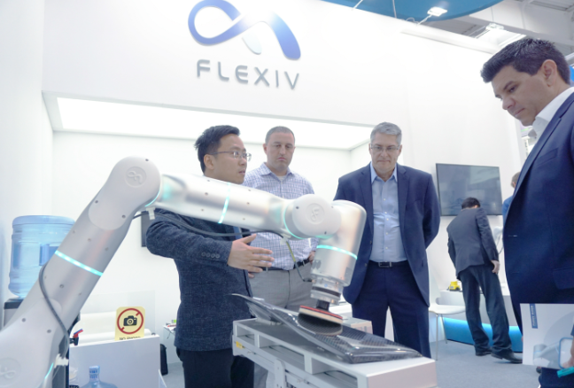 首秀汉诺威，Flexiv带来全开放式自适应机器人Demo